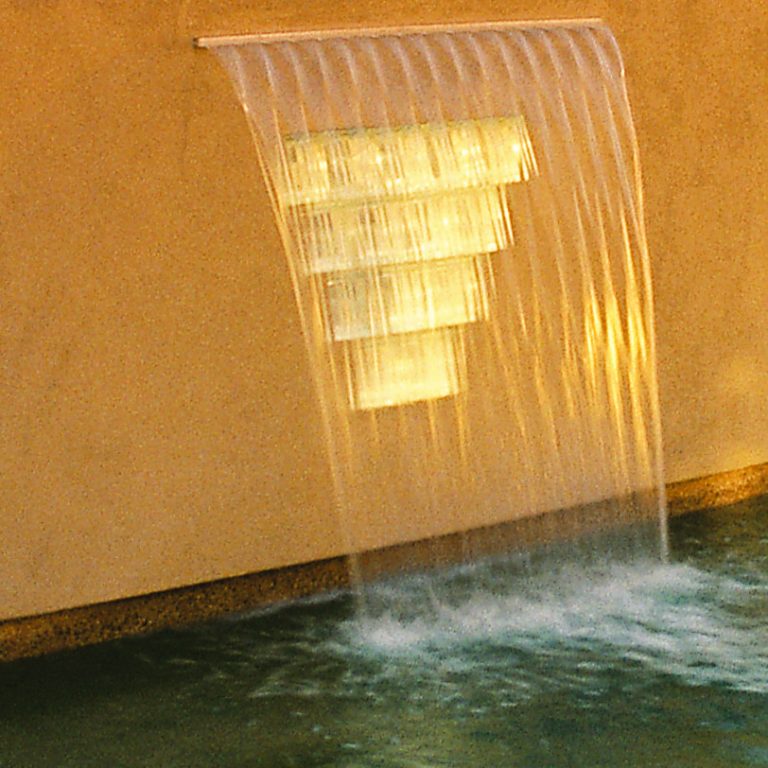 Swimming Pool Water Features - Danna Pools Inc.